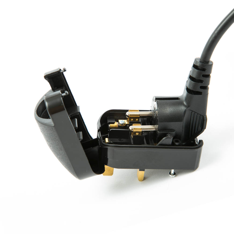 Schuko European To Uk Converter Plug. Black 13 Amp (Scp3) | EuroNetwork