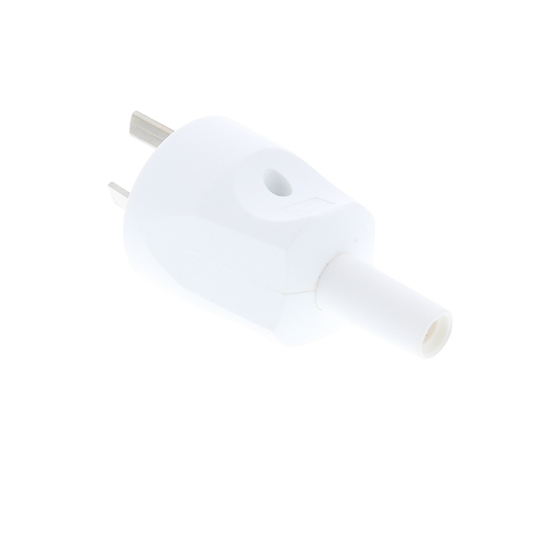 White Australian Rewireable Plug. 10A, 250V, Ip20 | EuroNetwork